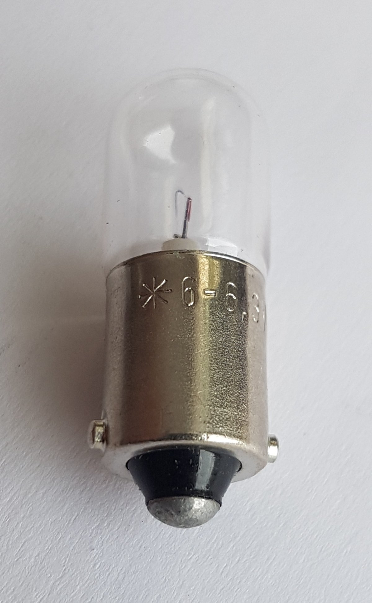 Pære 6,3V/100mA, BA9s - LED, DISPLAY og pære - Bjarne Bak - Elektronik og beslægtede dele.....