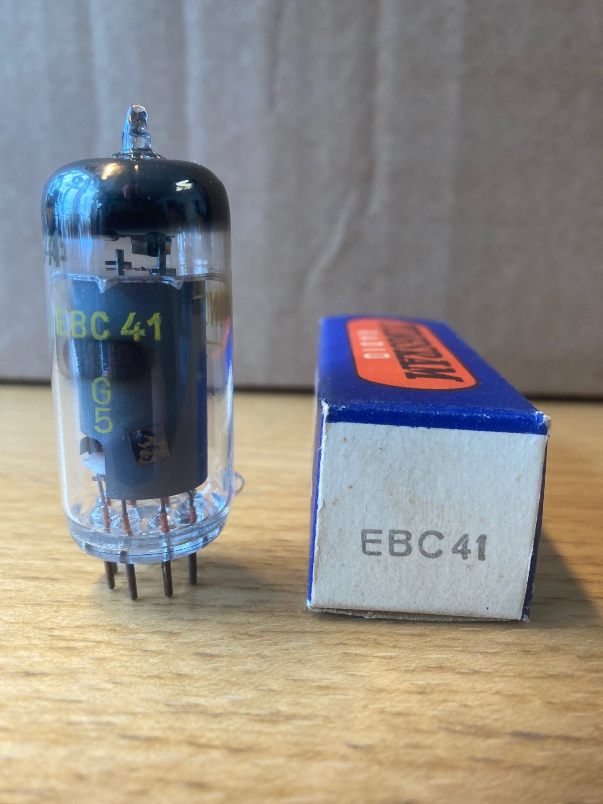 Dobbelt-Diode Triode EBC41