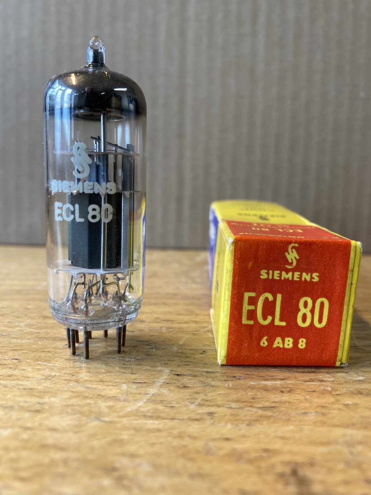 Triode-Pentode ECL80 PAR SH - E-rør - Bjarne Bak - Elektronik og beslægtede dele.....