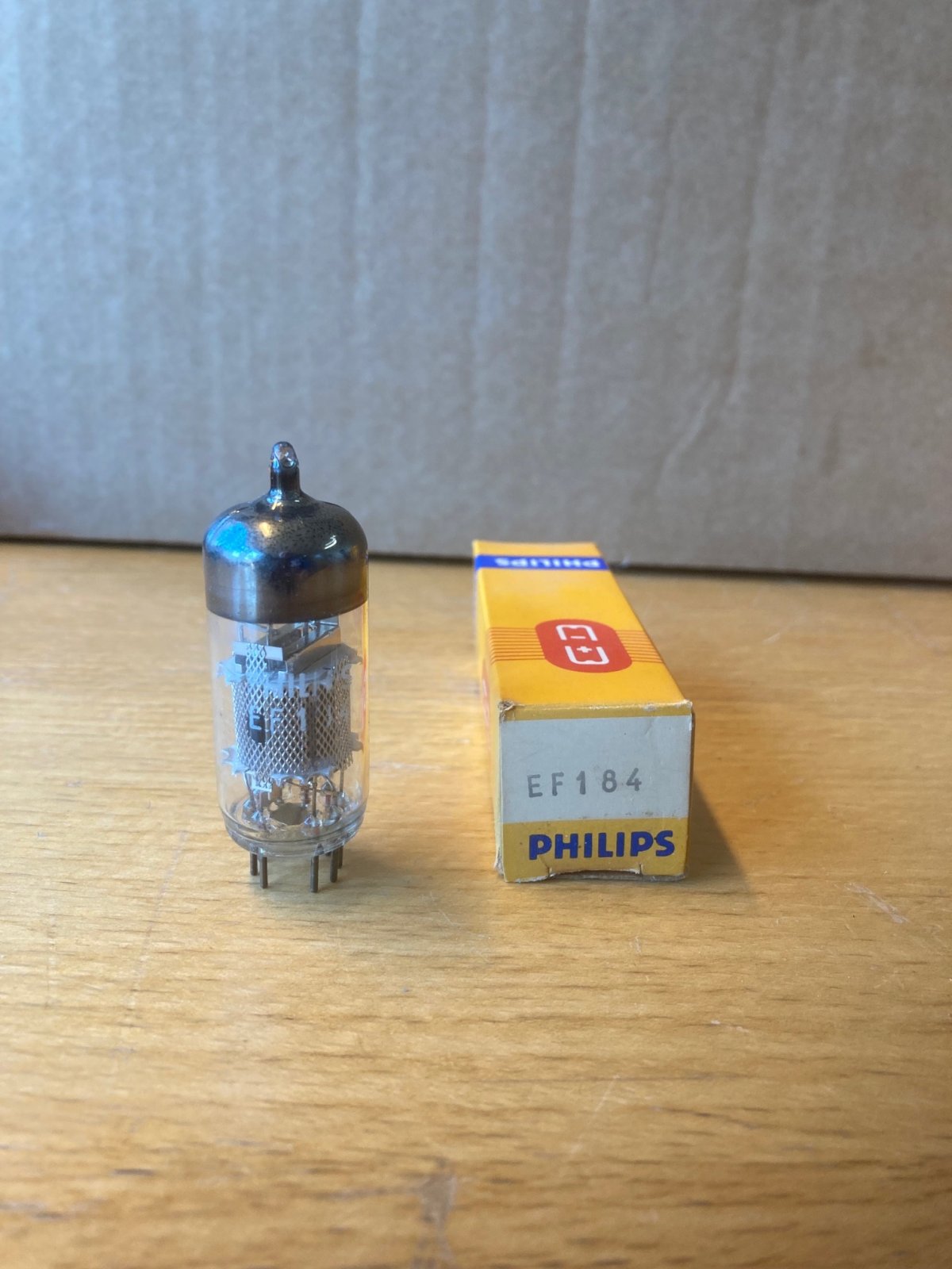 Pentode EF184 PH - E-rør - Bjarne Bak - Elektronik og beslægtede dele.....