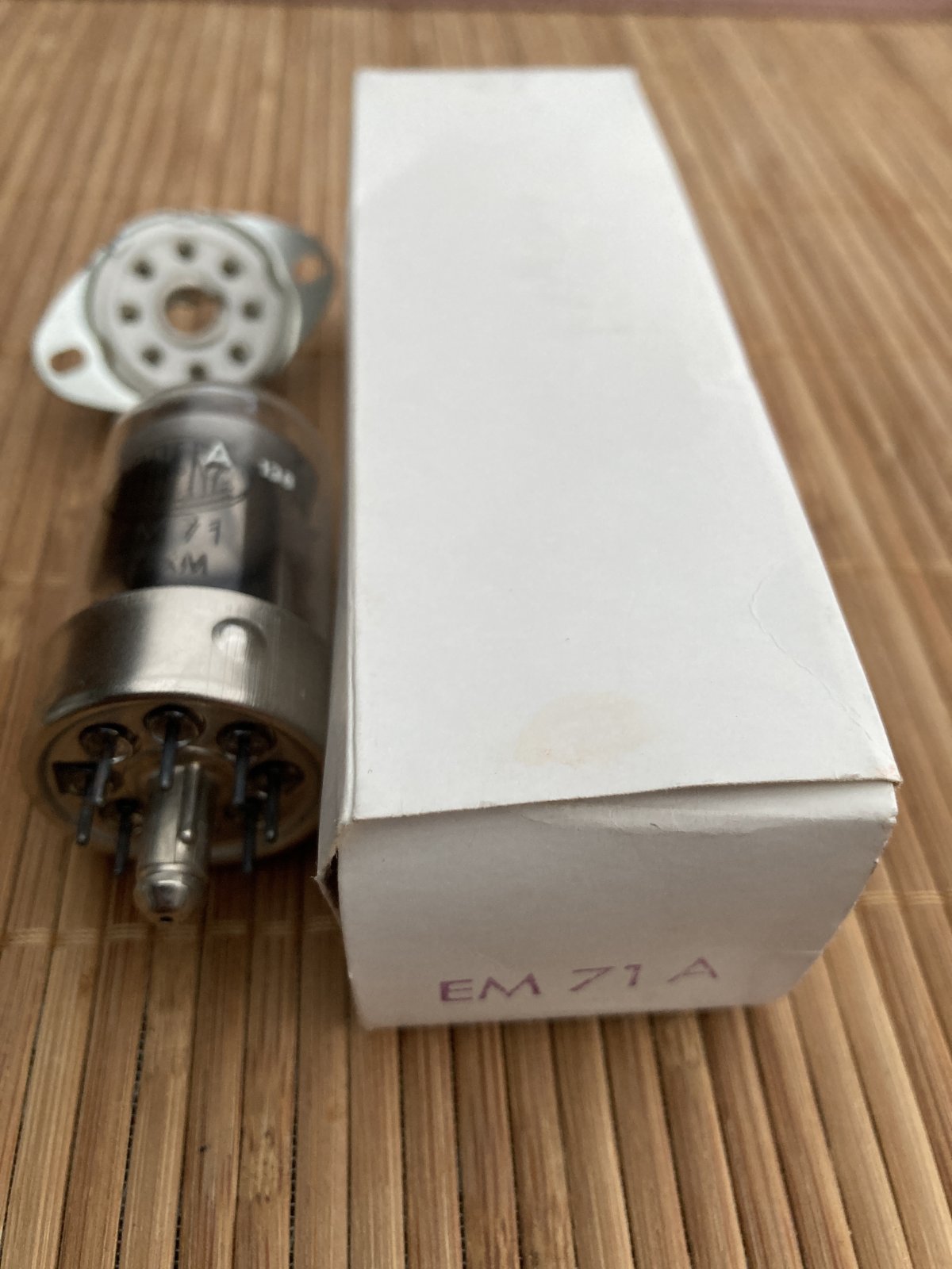 Magisk Øje EM71(A) Lorenz - E-rør - Bjarne Bak - Elektronik og ...