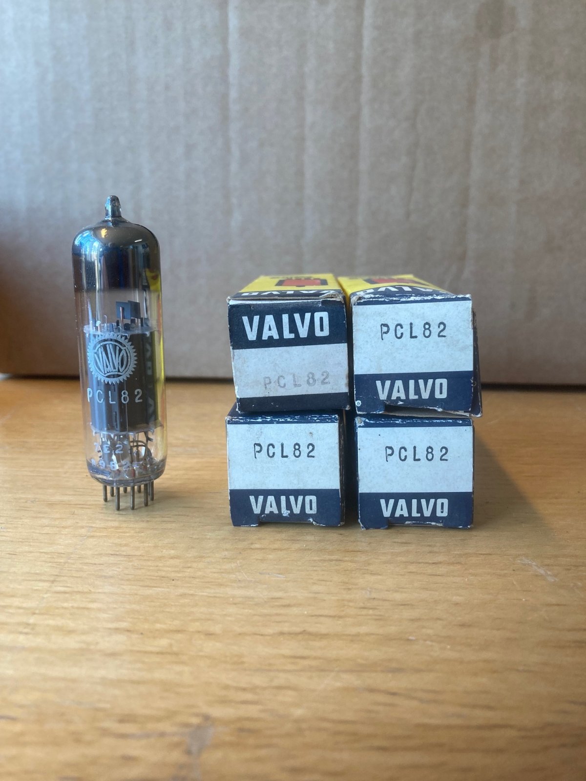 Triode-Pentode PCL82 Valvo - P-rør - Bjarne Bak - Elektronik og ...