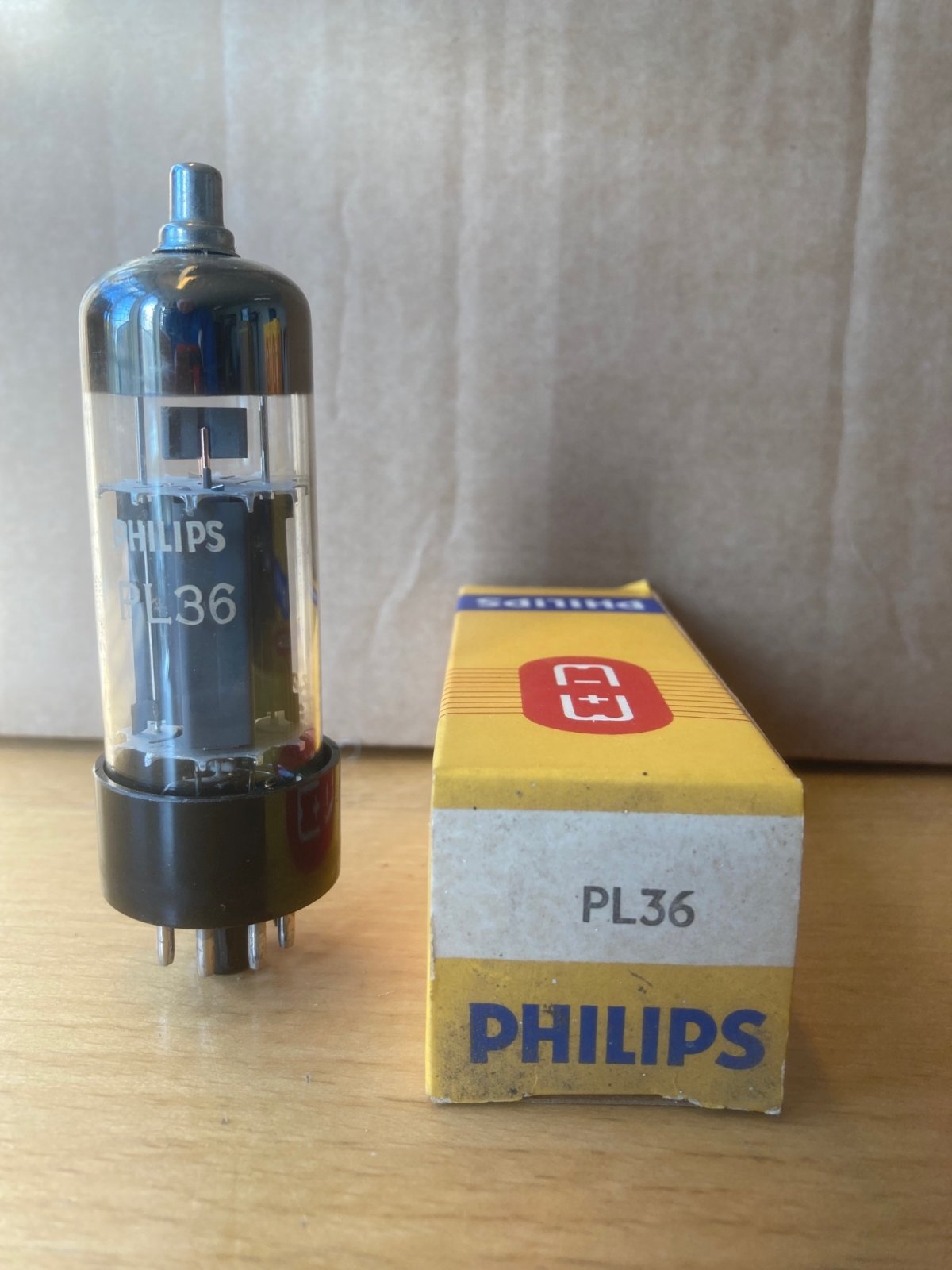 Pentode PL36 PH - P-rør - Bjarne Bak - Elektronik og beslægtede dele.....