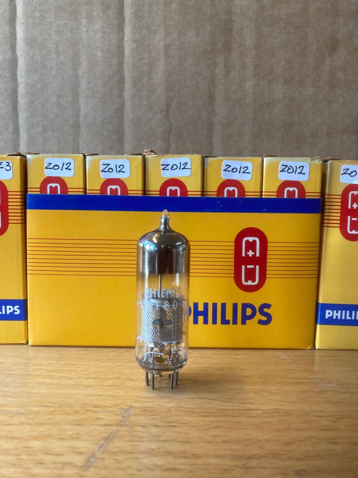 Pentode UF80 PH - U-rør - Bjarne Bak - Elektronik og beslægtede dele.....